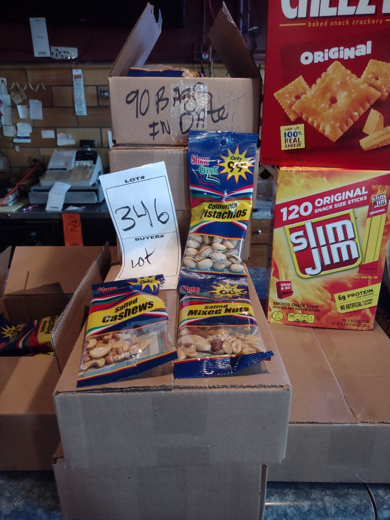 FOOD LOT: ALL IN-DATE, APPROX. 100 PCS. MIXED NUTS, SLIM JIM, CHEEZ-ITS