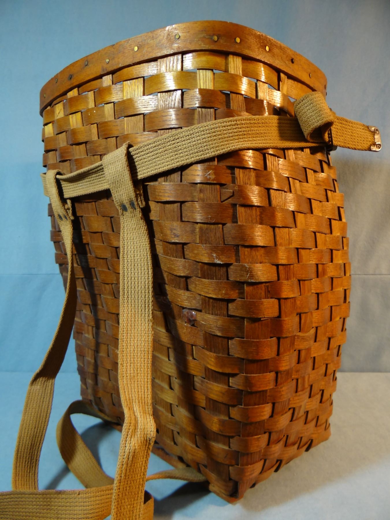 Adirondack woven wood trapper's basket, 17" tall