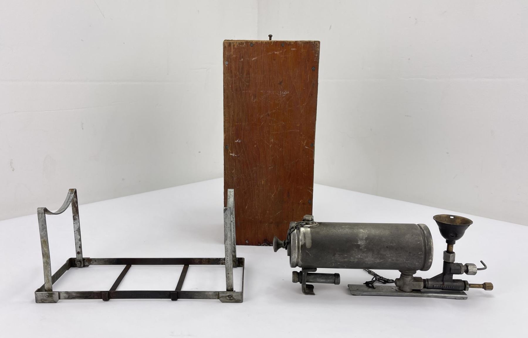 WW2 Coleman Model 527 Field Stove