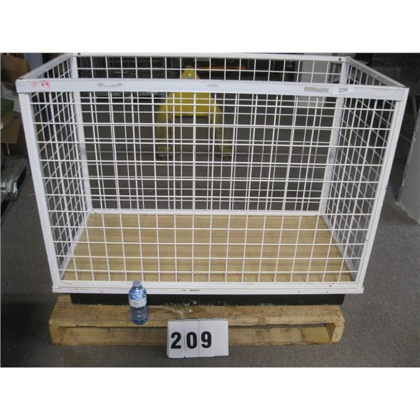 Wire Mesh Crate With Wooden Bottom