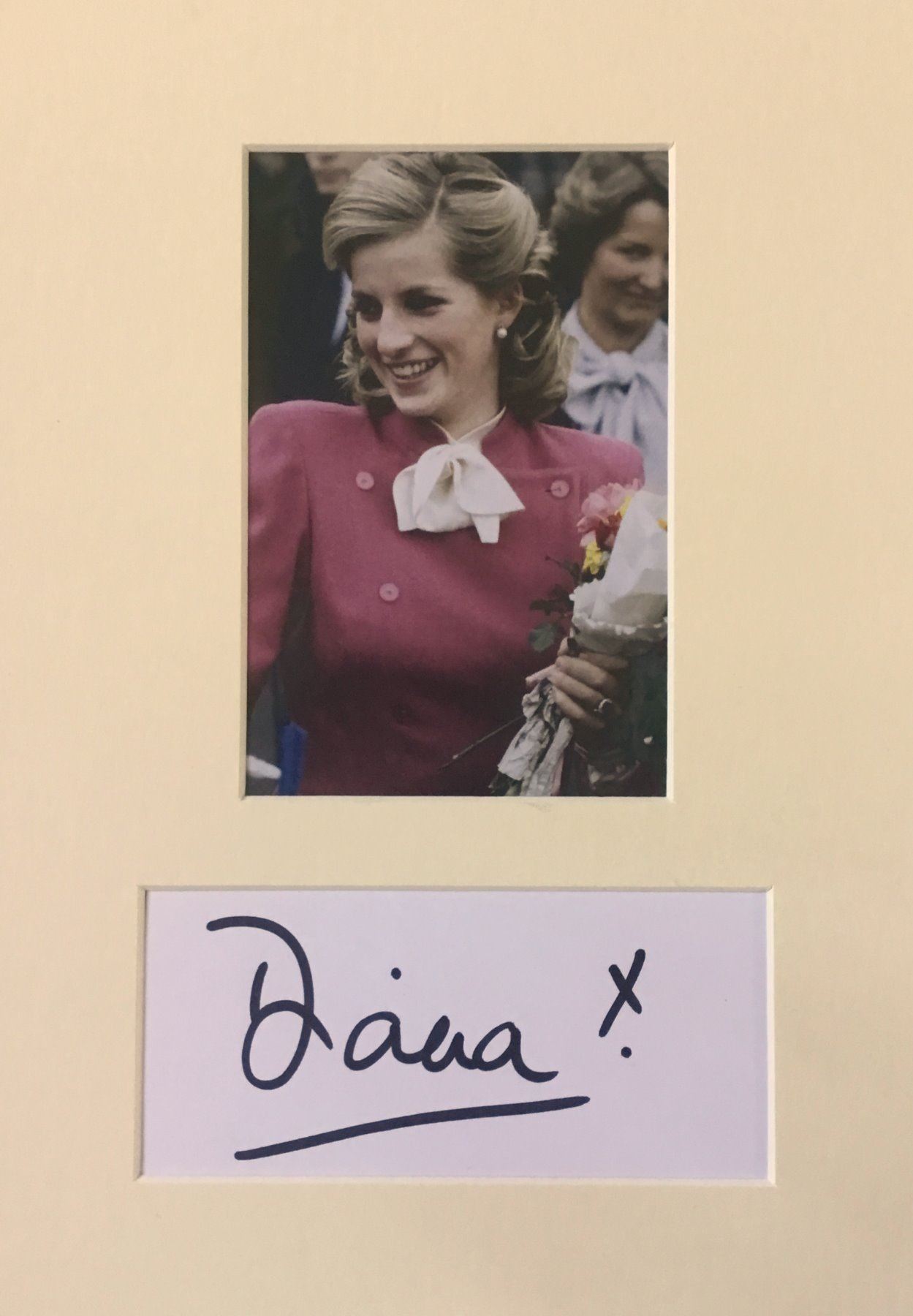 Princess Diana signature. (1961-1997).