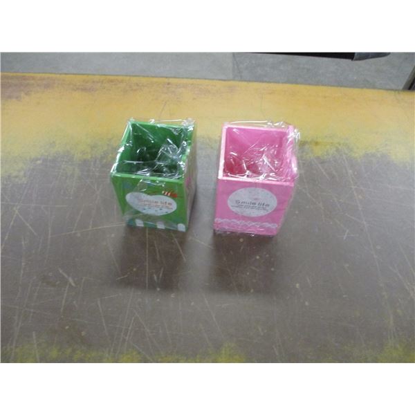 NEW (STORE CLOSE-OUT): PACKAGE OF 2 PEN & PENCIL HOLDERS
