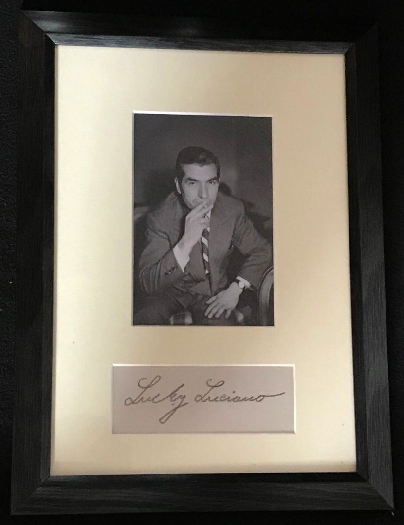 Lucky Luciano autograph (1897-1962).