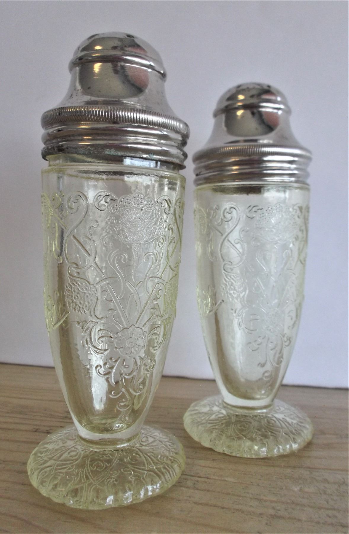 Yellow Florentine Depression Glass No. 2 Poppy Salt and Pepper Shakers