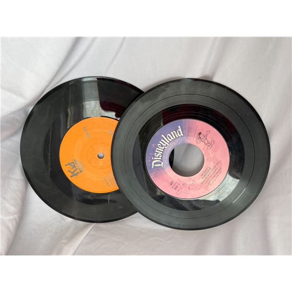 Vintage 45 rpm record strawberry shortcake Pinocchio