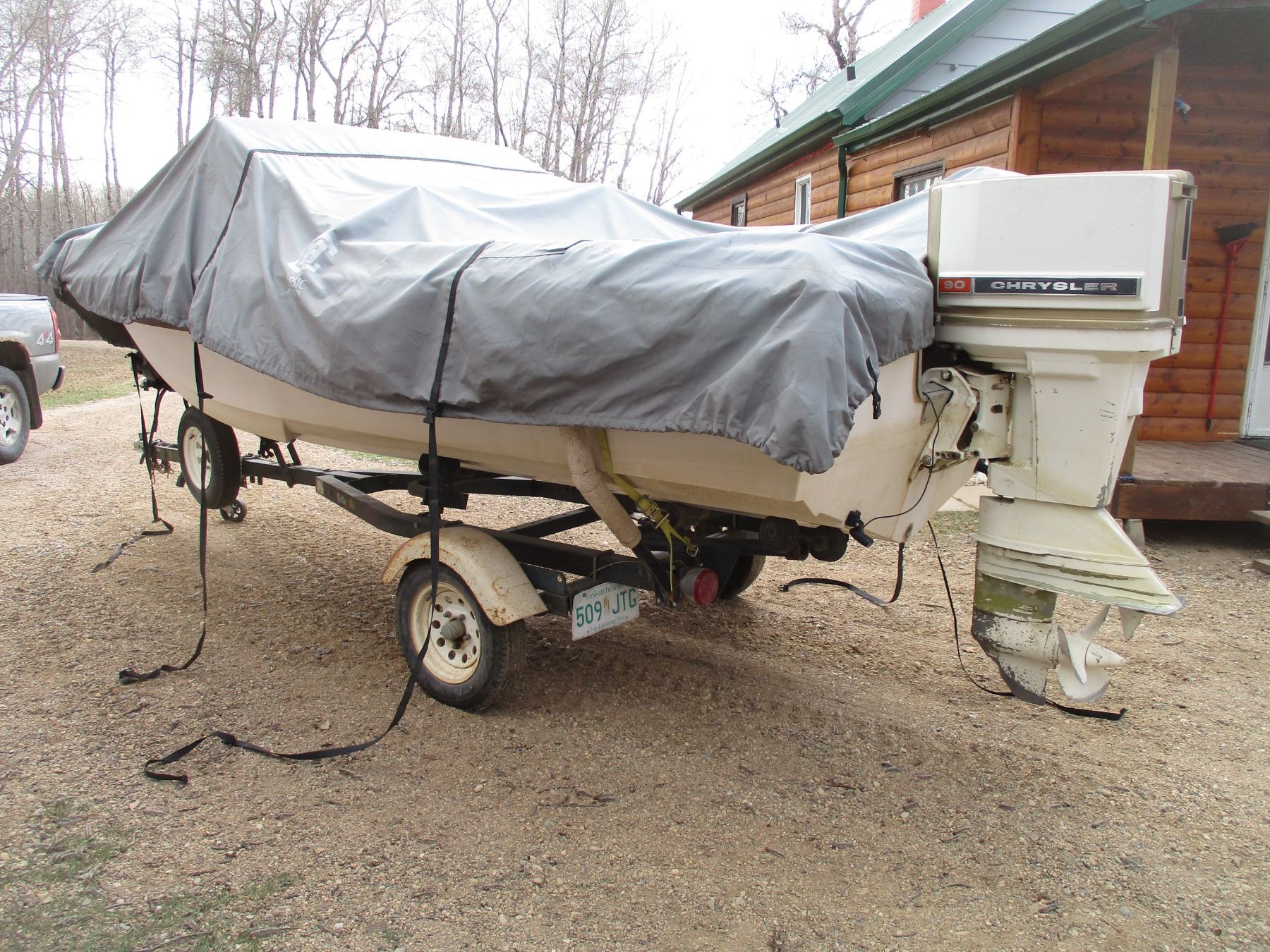 16ft Hydro-Vee Boat + Trailer with Chrysler motor (90HP) - new seats ...