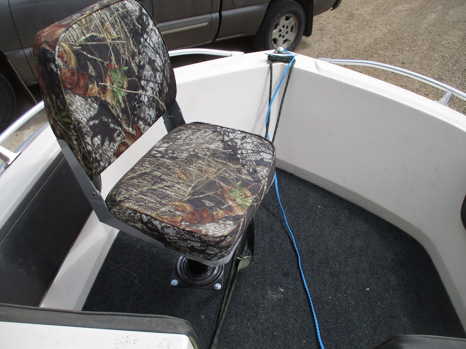 16ft Hydro-Vee Boat + Trailer with Chrysler motor (90HP) - new seats ...