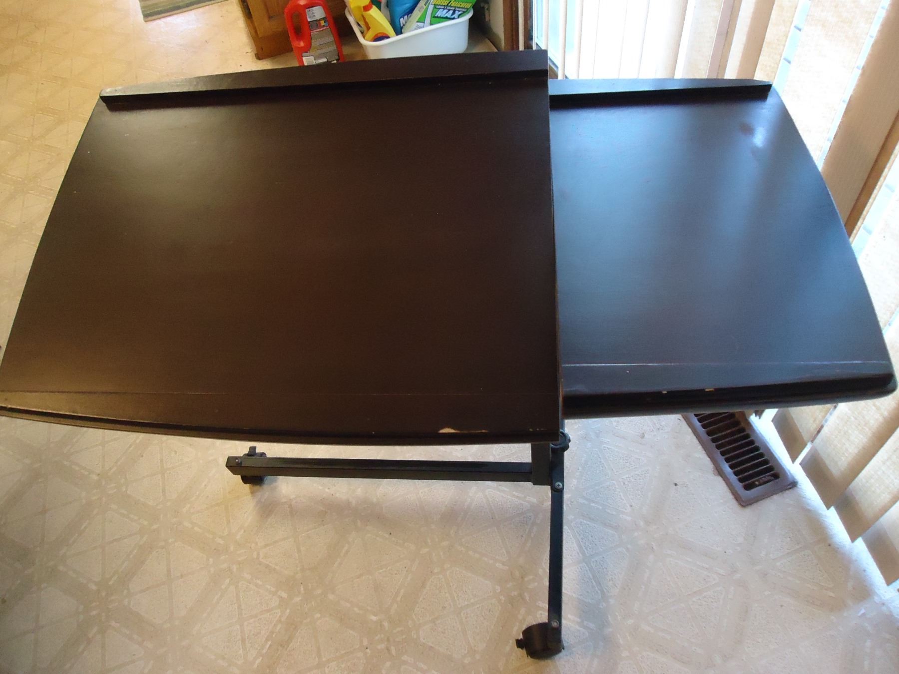 Double tilt table for drafting or as bedside table