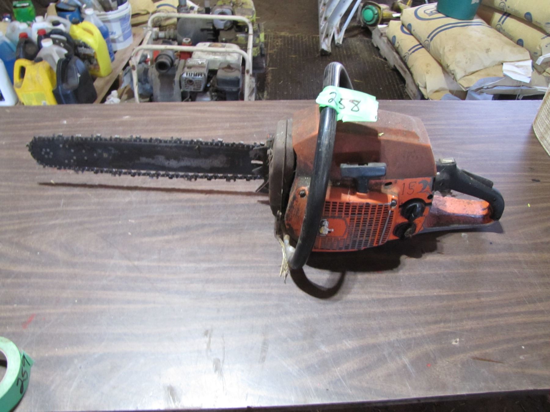 Heavy duty chainsaw