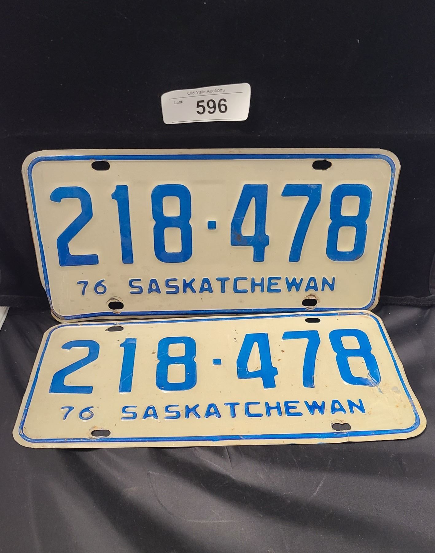 PAIR 1976 SASKATCHEWAN LICENSE PLATES