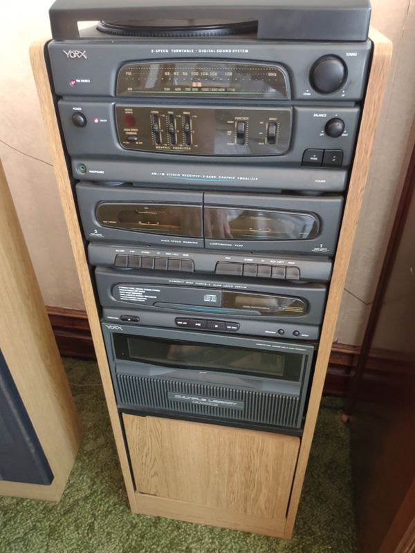 YORX FLOOR MODEL STEREO W/ TURNTABLE - WORKS