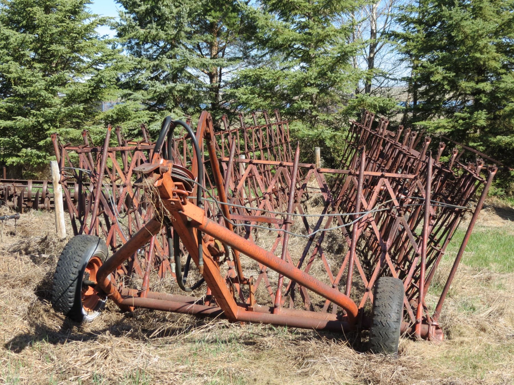 17 SECTION DRAW BAR & HARROWS