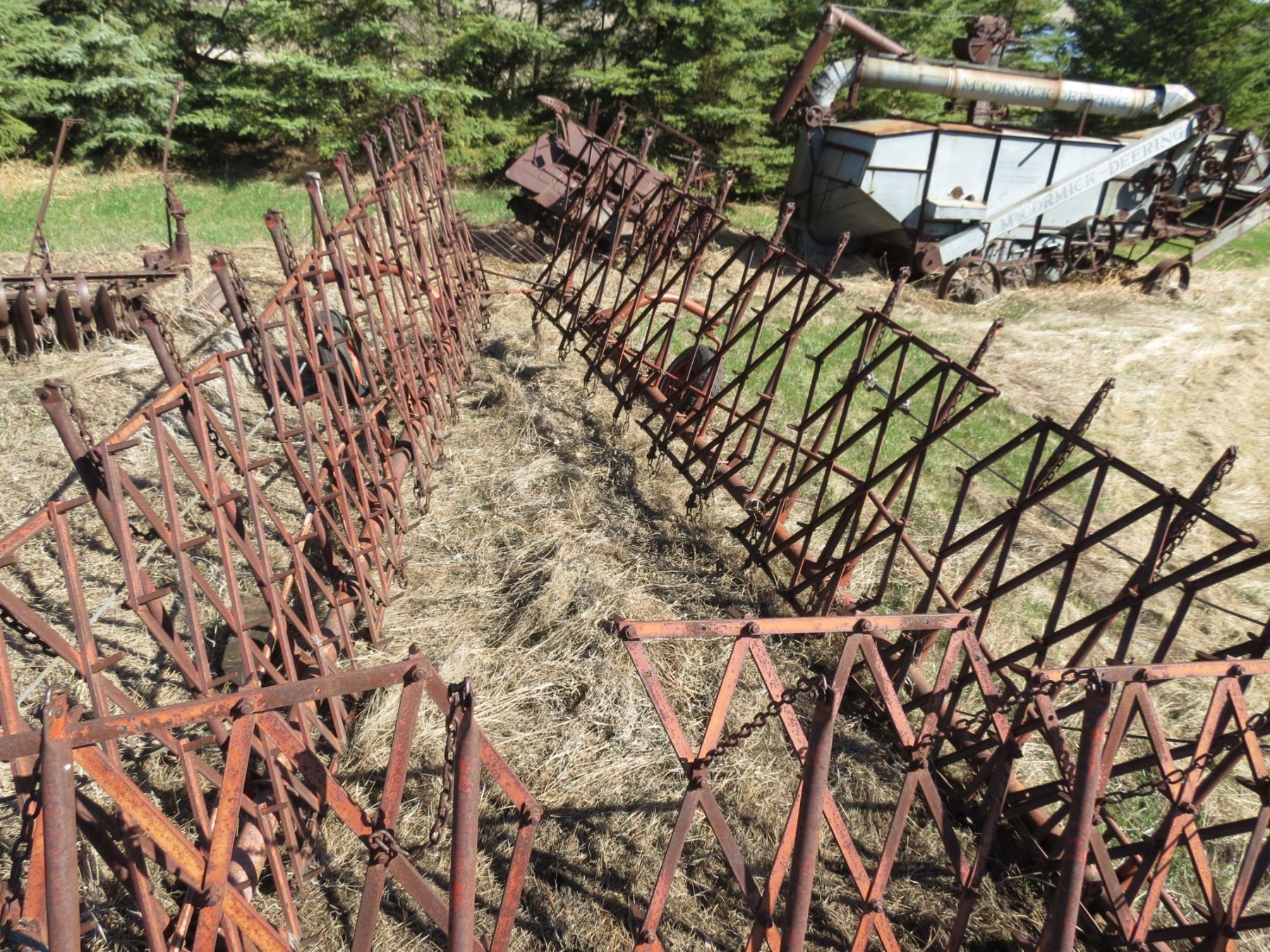17 SECTION DRAW BAR & HARROWS