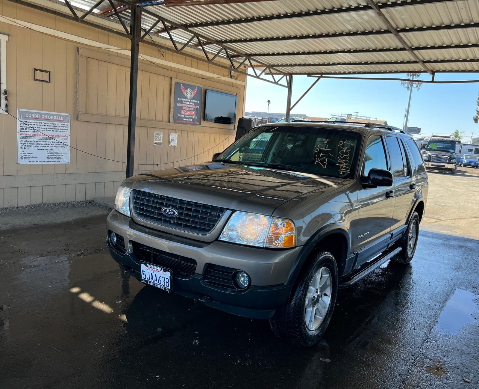 2004 Ford Explorer XLT