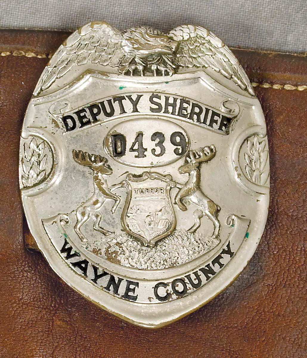 Sheriff's Gun, Badge & Rig