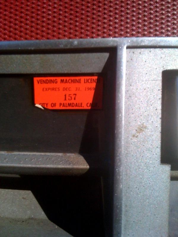 1940's Rowe Manufacturing Company Vintage Cigarette Machine