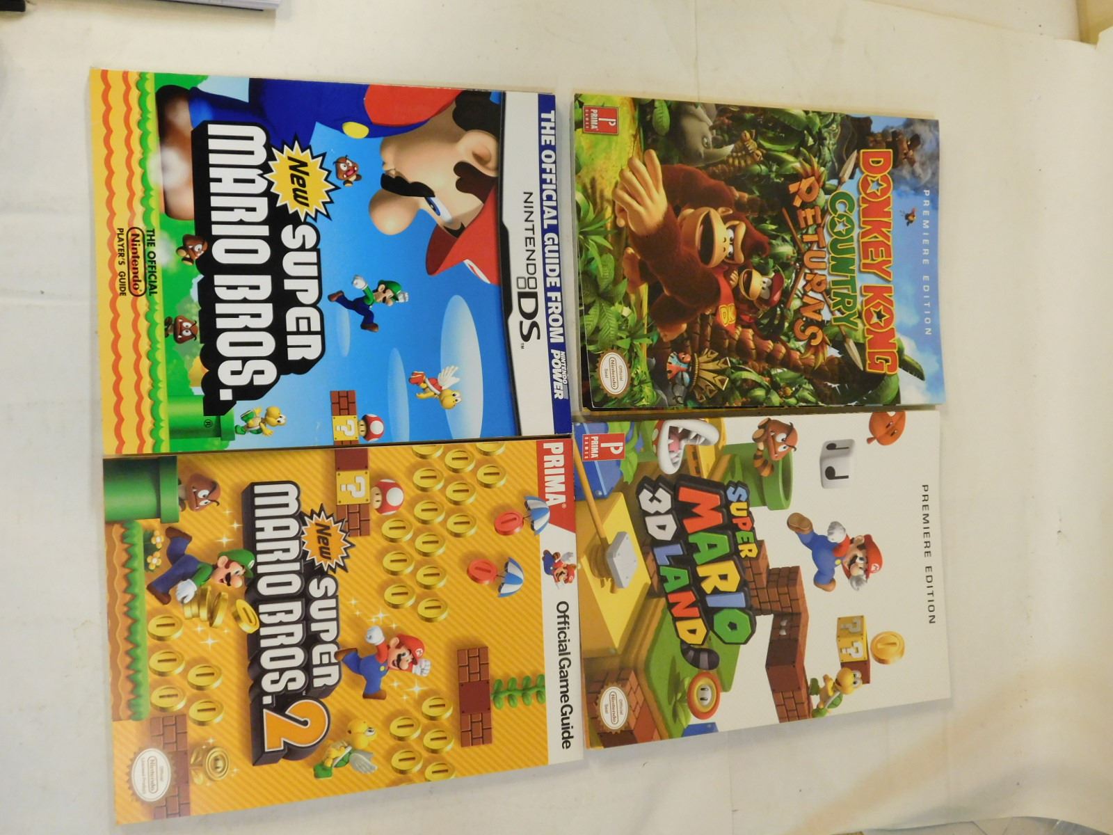 Nintendo Mario / Donkey Kong Wii, DS, 3DS, Strategy Guides LOT 4
