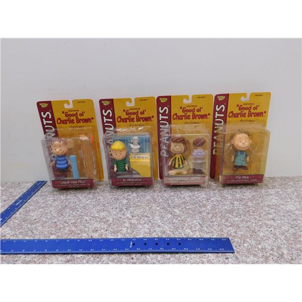 Peanuts Memory Lane Figures Lot of 4 Packaged
