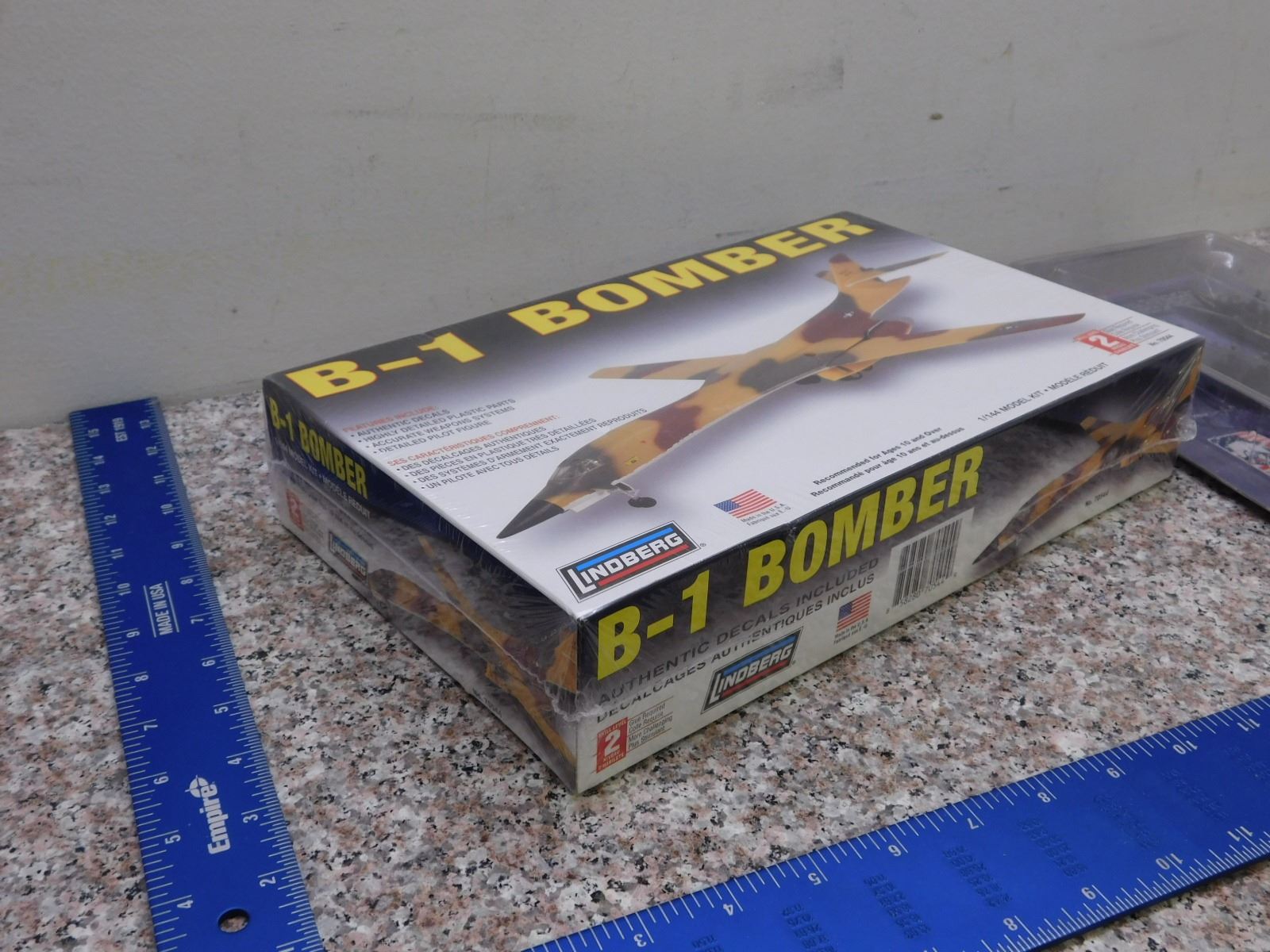 B-1 Bomber Model Kit Lindberg Tribute To Valour Die Cast Signed Boat ...