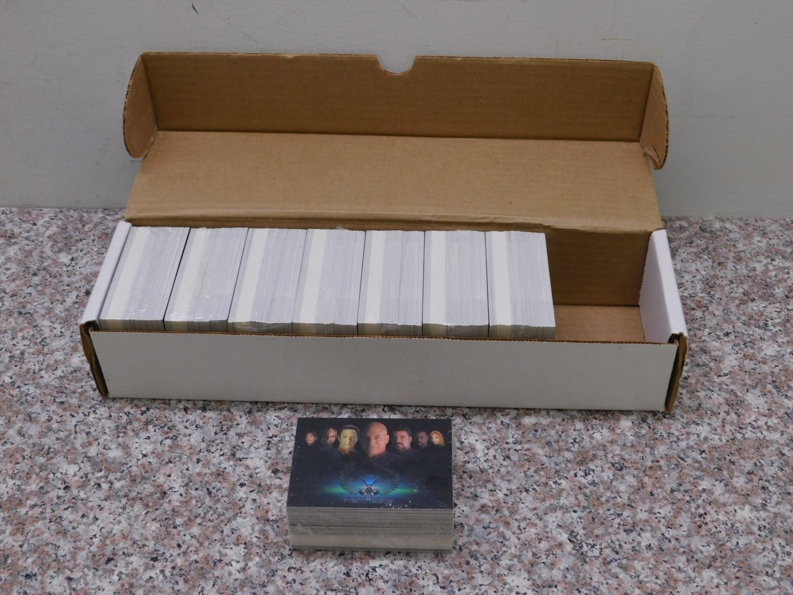 Long Box 8 Star Trek Nemesis 72 Card Base Sets