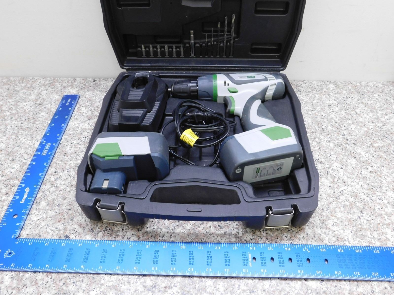 HaussMann 18 Volt Cordless Drill With 2 Batteries, Charger Case & Bits ...