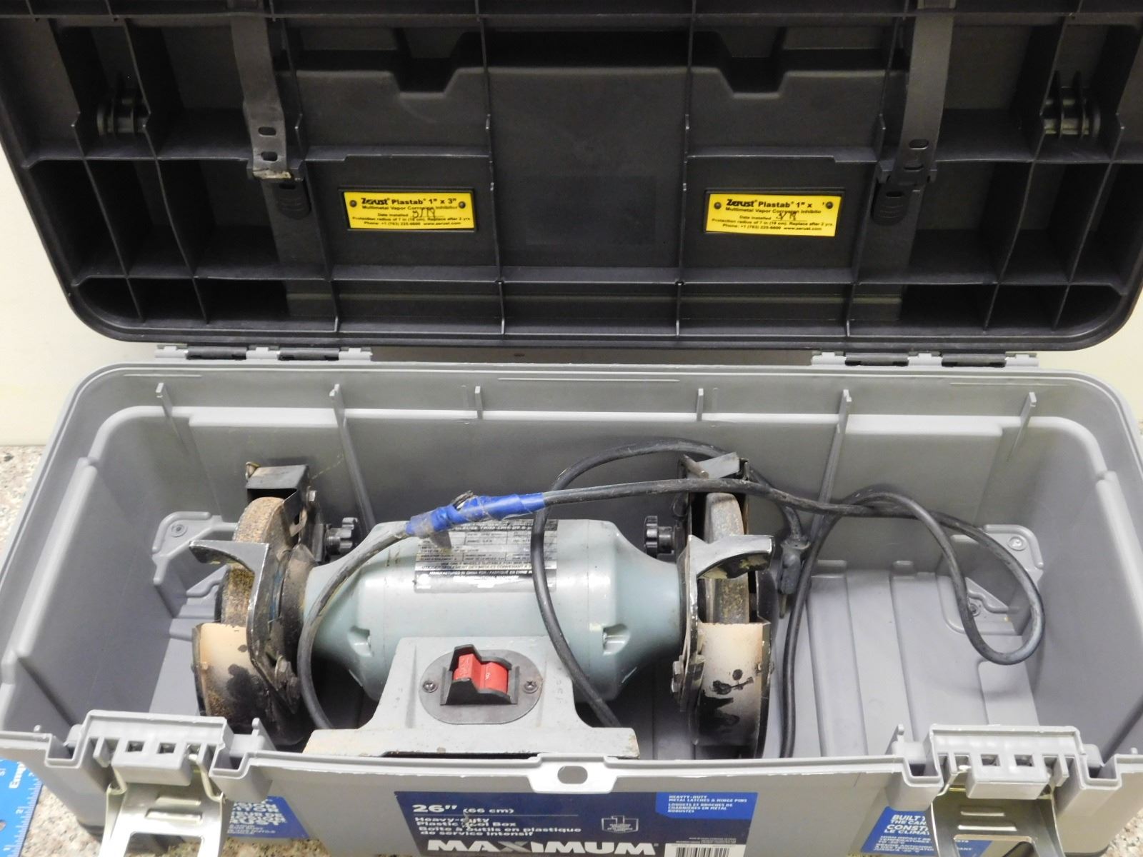 Delta Model 23-660C 6in Bench Grinder With 26" Maximum Tool Box