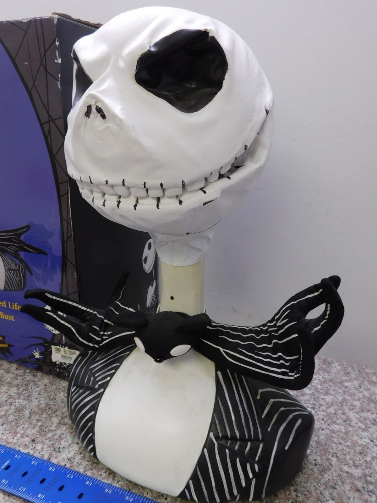 Jack Skellington Halloween Decoration NECA Motion Activated Life Sized ...