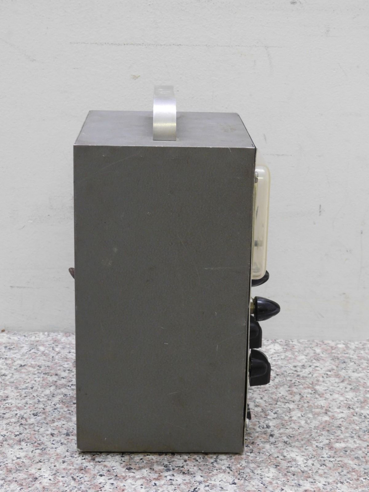 Heathkit Vacuum Tube Volt Meter VTVM model V2