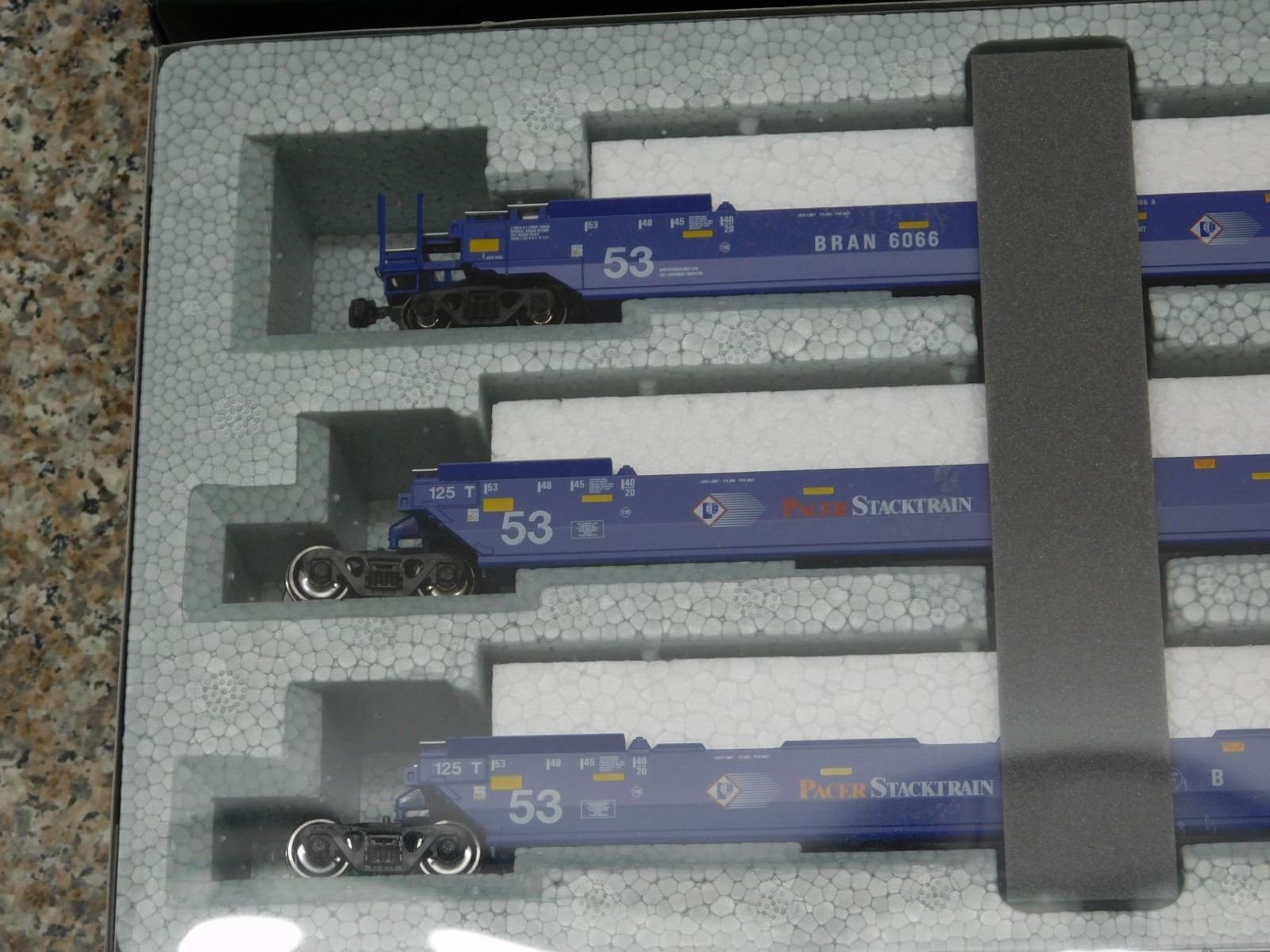 Kato Gunderson Double Stack Car PACER BRAN 30-9056 HO Model Train Scale ...