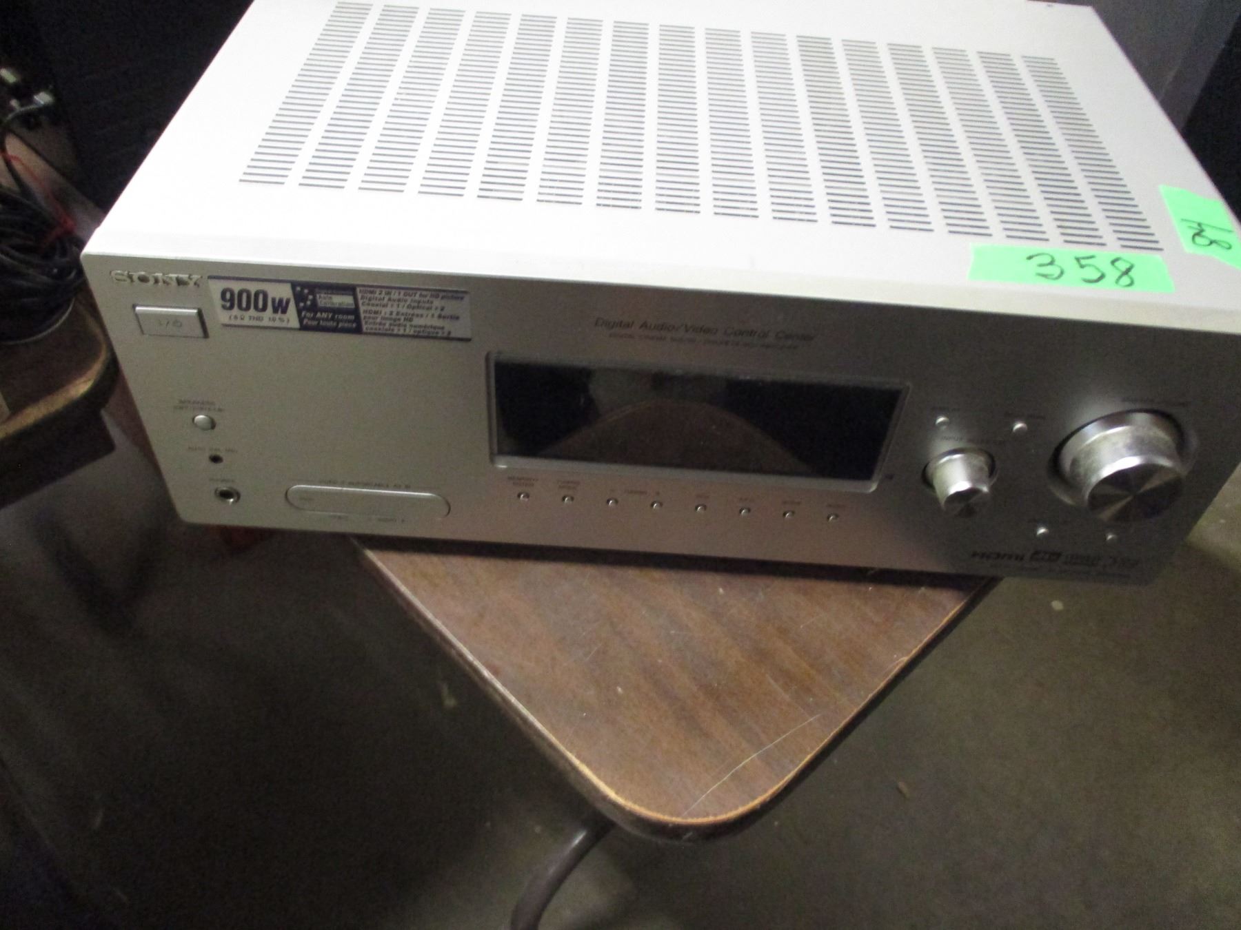 ESTATE: HITACHI AUDIO VISUAL CONTROL CENTER (900 V)