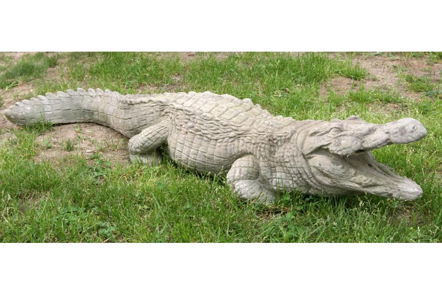 CAST STONE ALLIGATOR DETAILED SCALES AND BODY