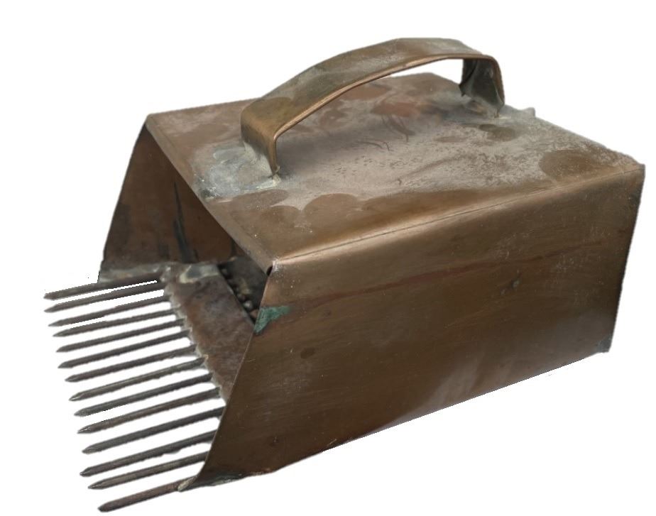 Vintage metal berry picker #1