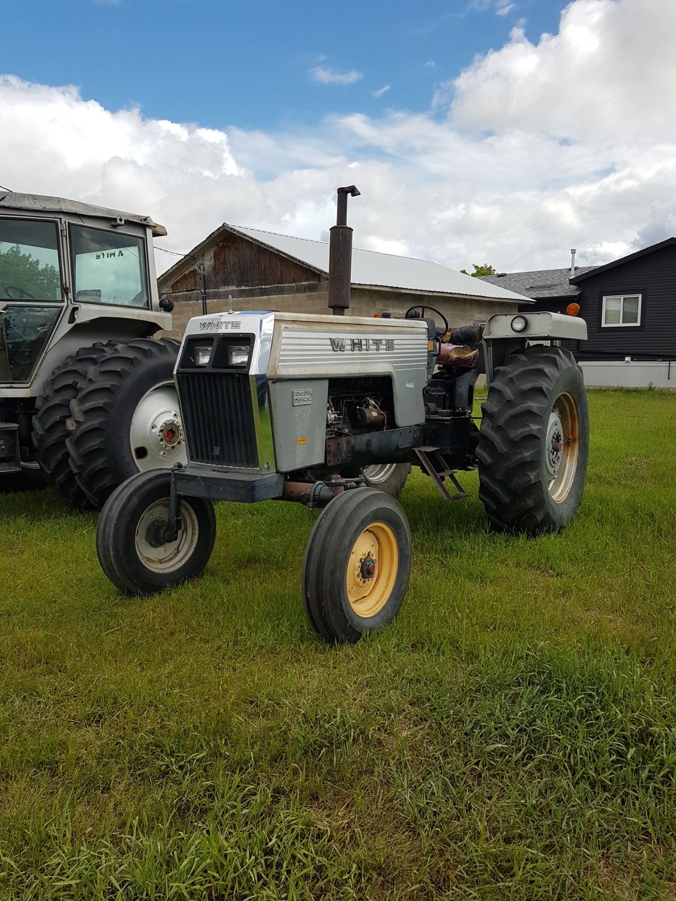 White 2-70 Tractor - 70HP - No Cab - Single Wheels - 540 PTO