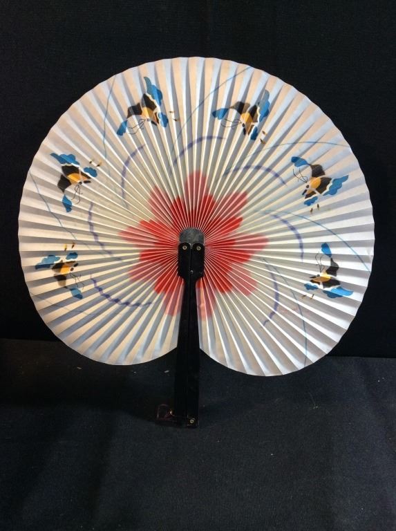 Vintage metal bird fan