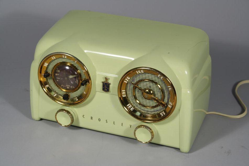A Vintage Crosley Radio.