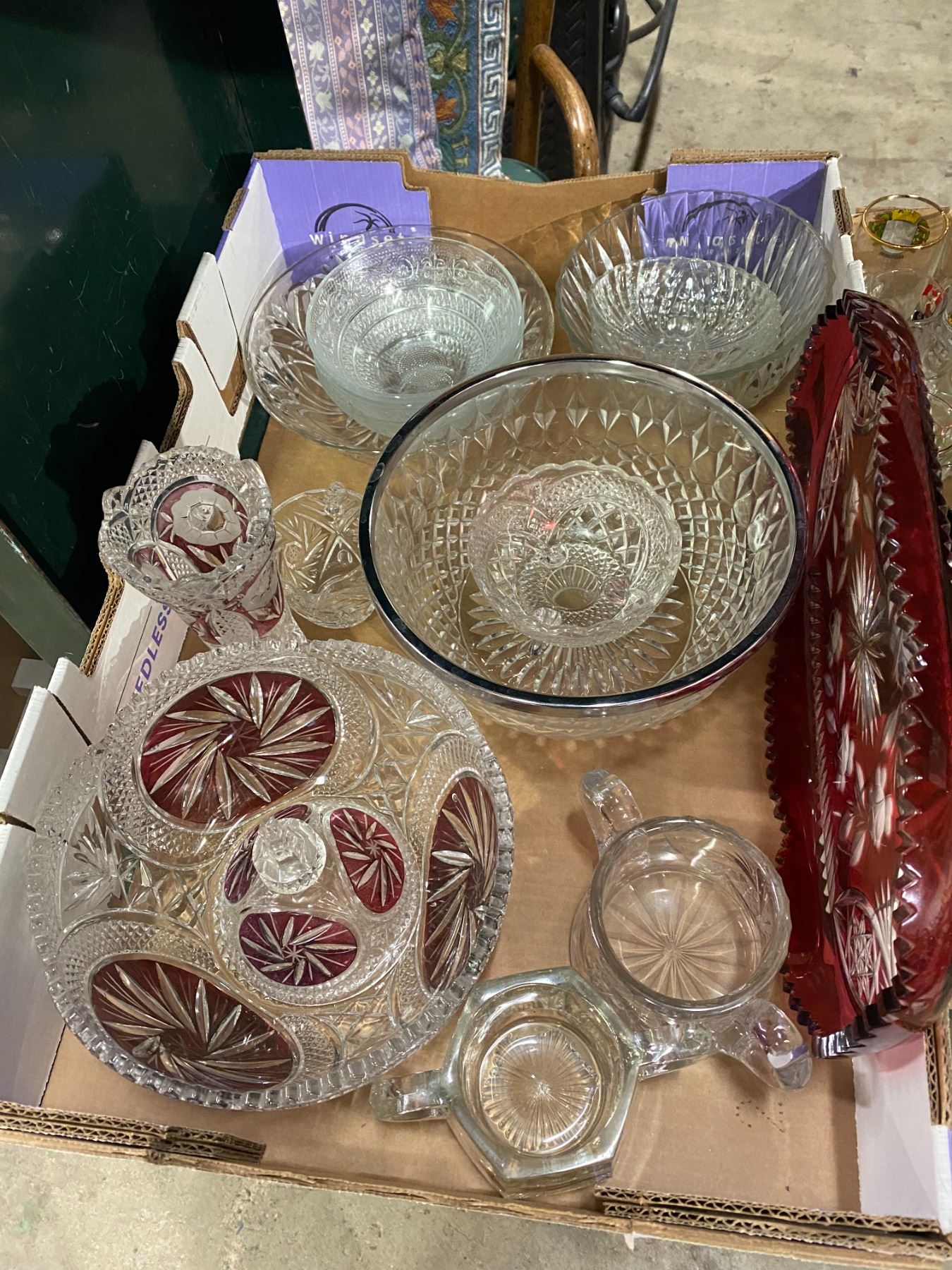 Serving dishes