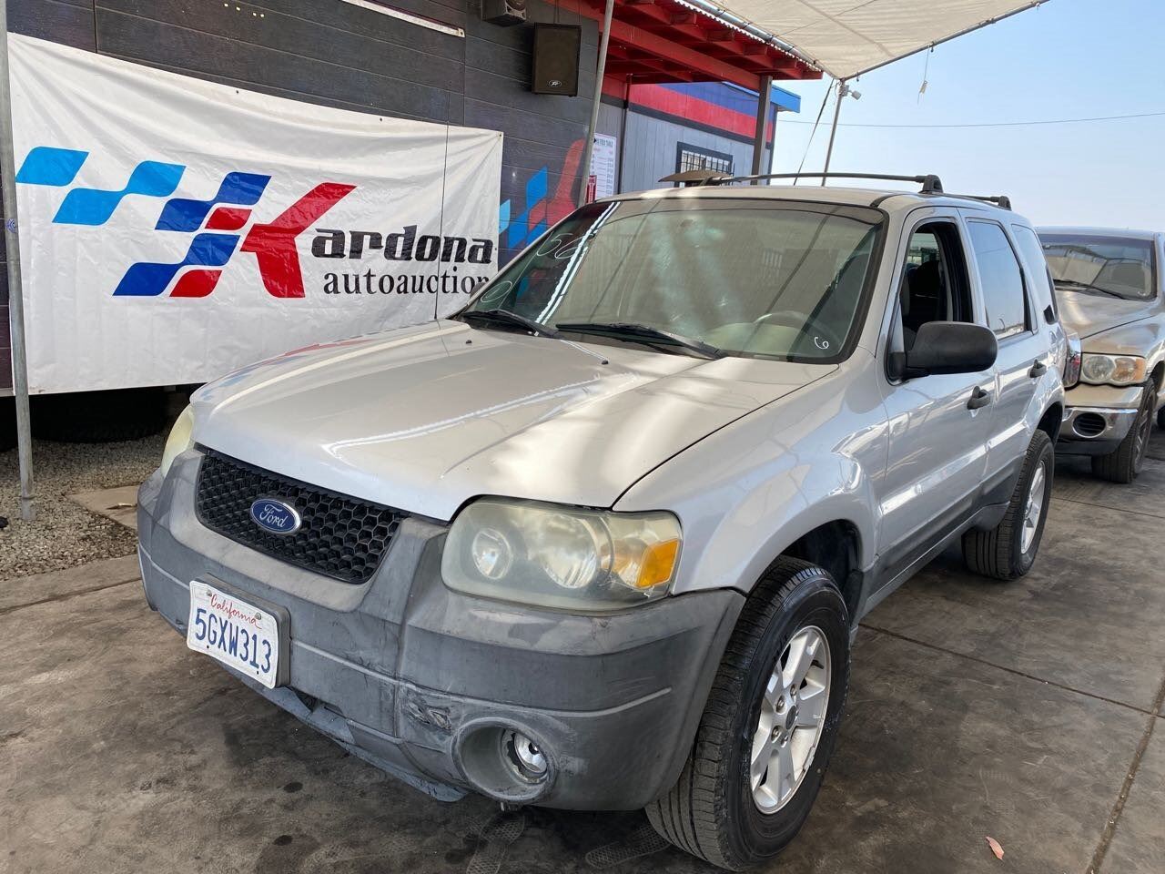 2005 FORD ESCAPE