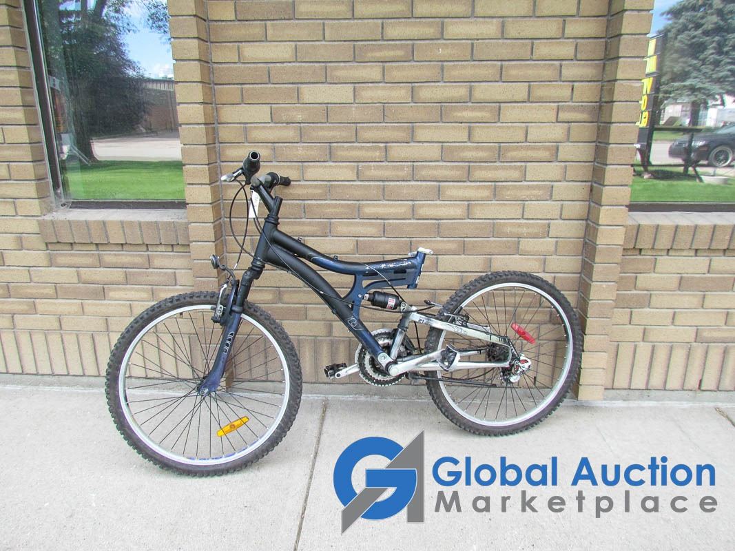 Black 24" Youth Infinity Mountain Bike