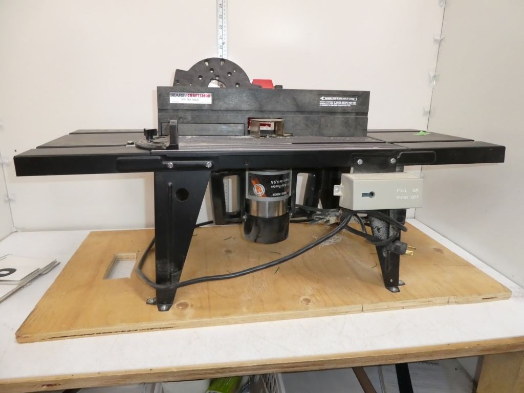 Craftsman Router Table With Black & Decker Router
