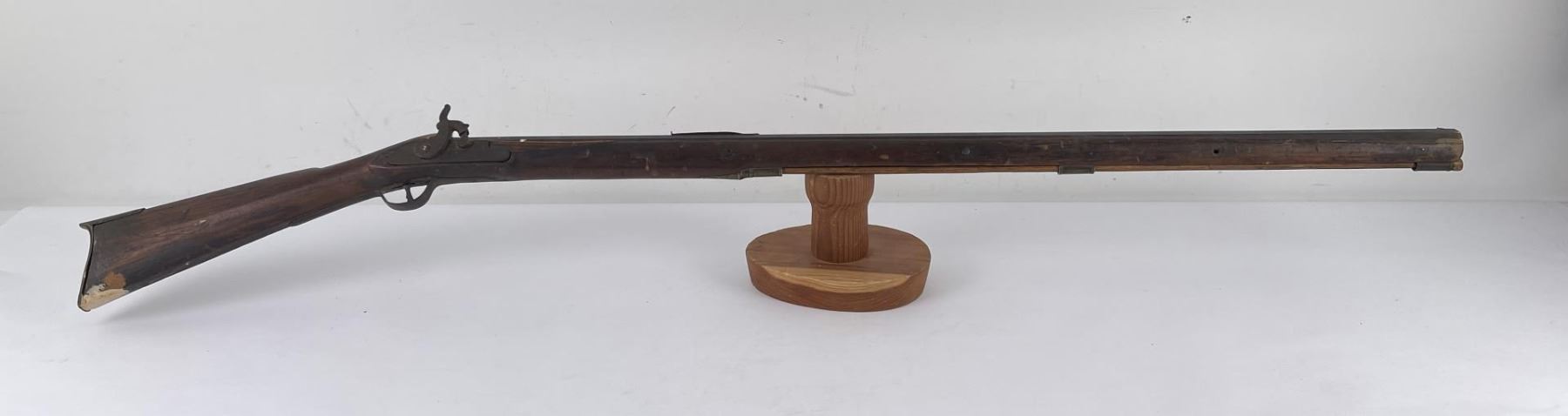 Antique Kentucky Long Rifle