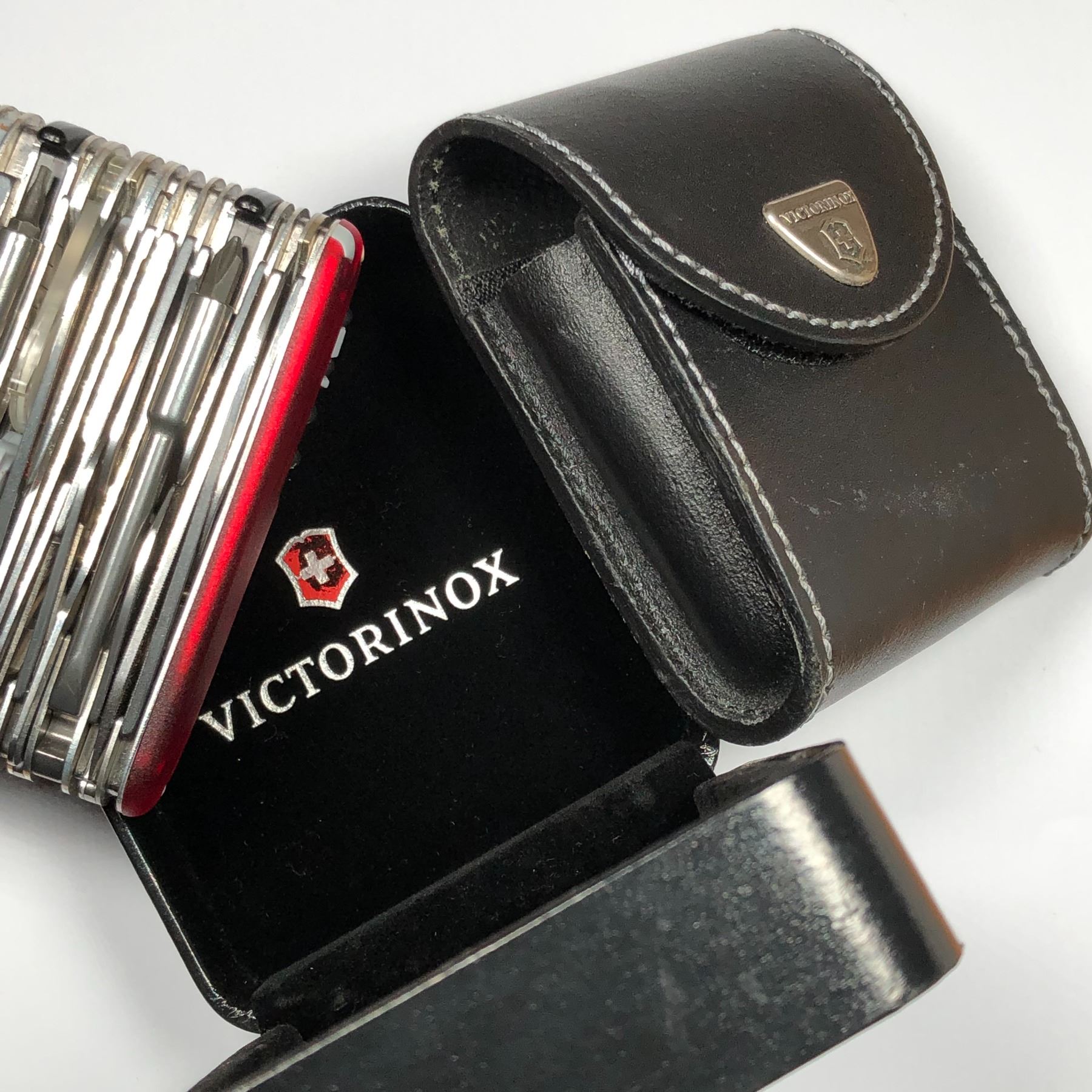 Victorianox Swiss Champ Xavt Pocket Knife with Sheath RARE