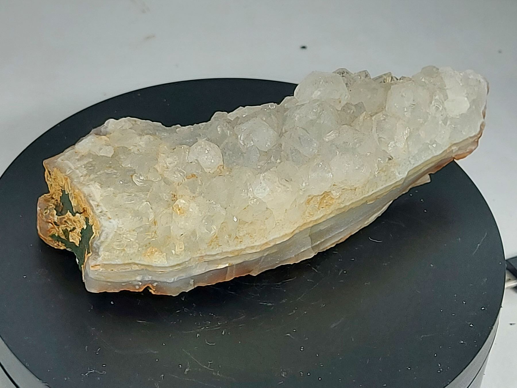 WHITE QUARTZ ON STRONG BANDED AGATIZED MATRIX, WITH OXIDIZED IRON AND ...