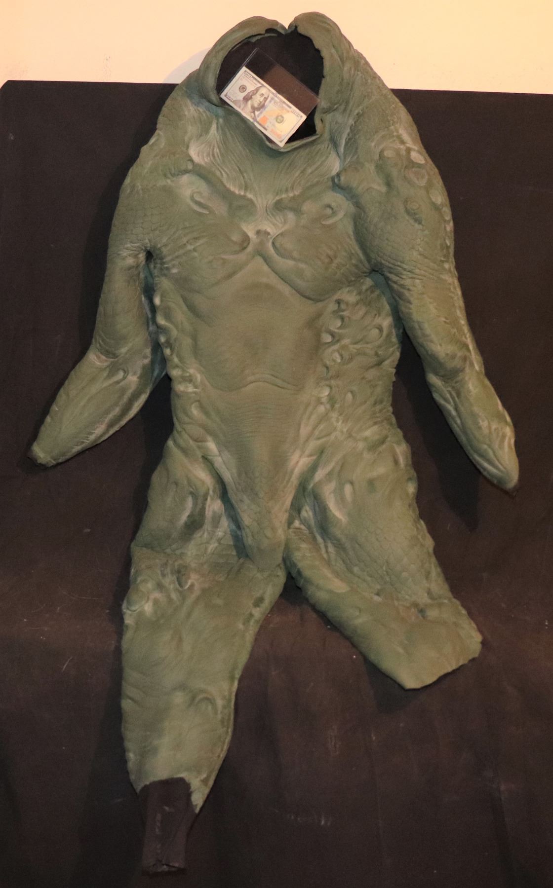 AQUAMAN TRENCH MONSTER ALIEN CREATURE SUIT 11 D SUPER HERO