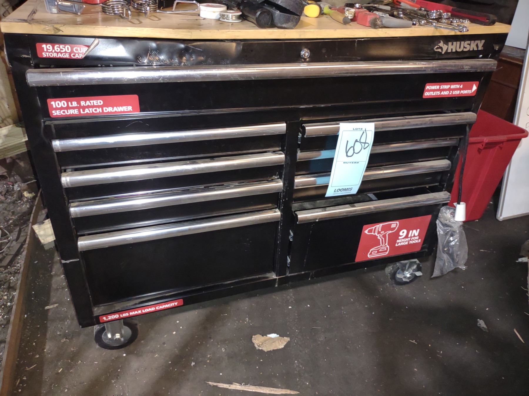 HUSKY ROLLING METAL WORK BENCH/TOOL BOX W/ WOODEN TOP (NO TOOLS)