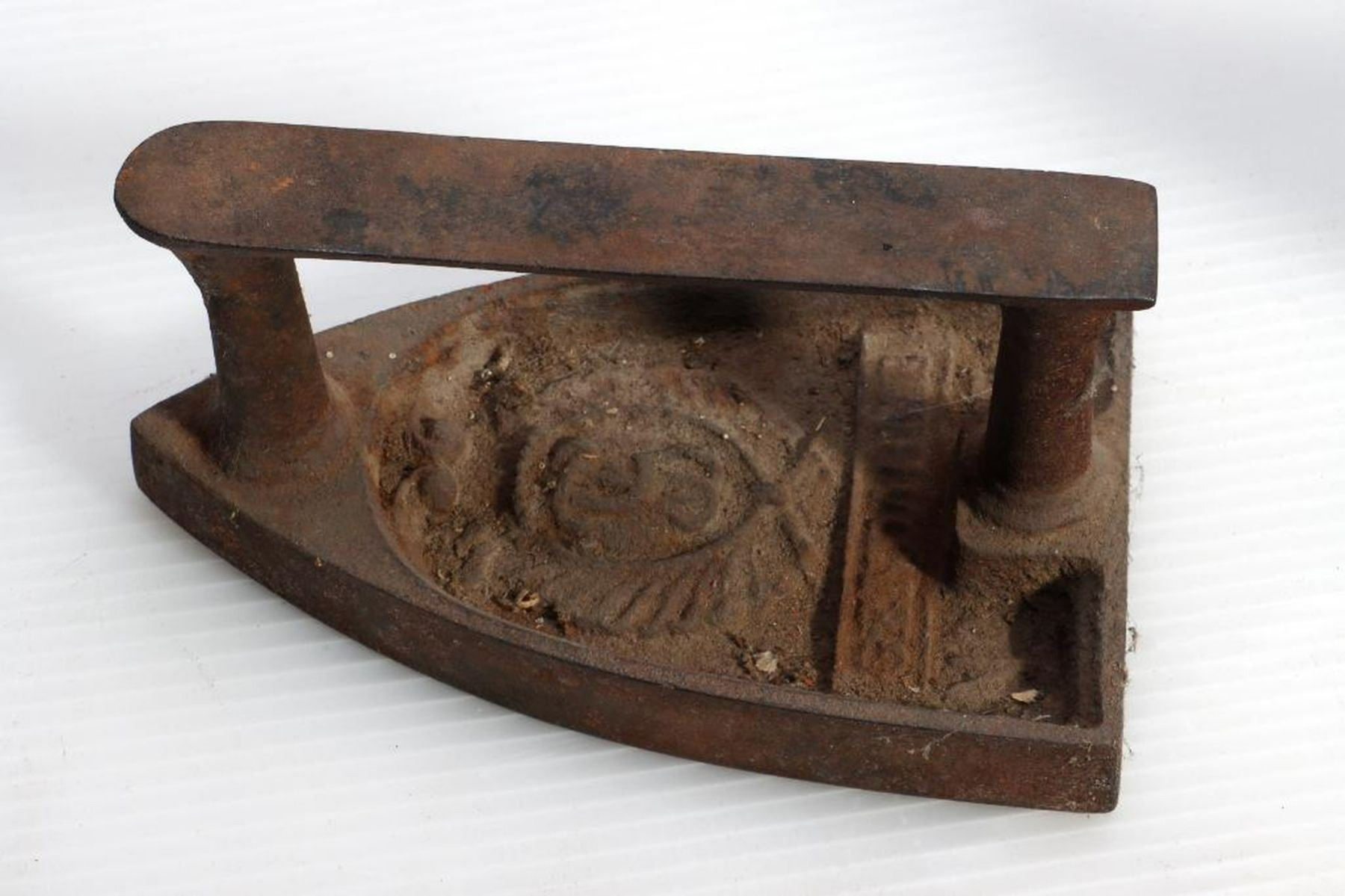 Gendarme No. 5 Sad Iron, Gendarme No. 4? Sad Iron and unknown Sad iron ...