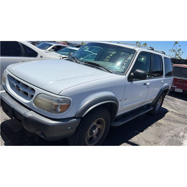 2000 Ford Explorer XLT
