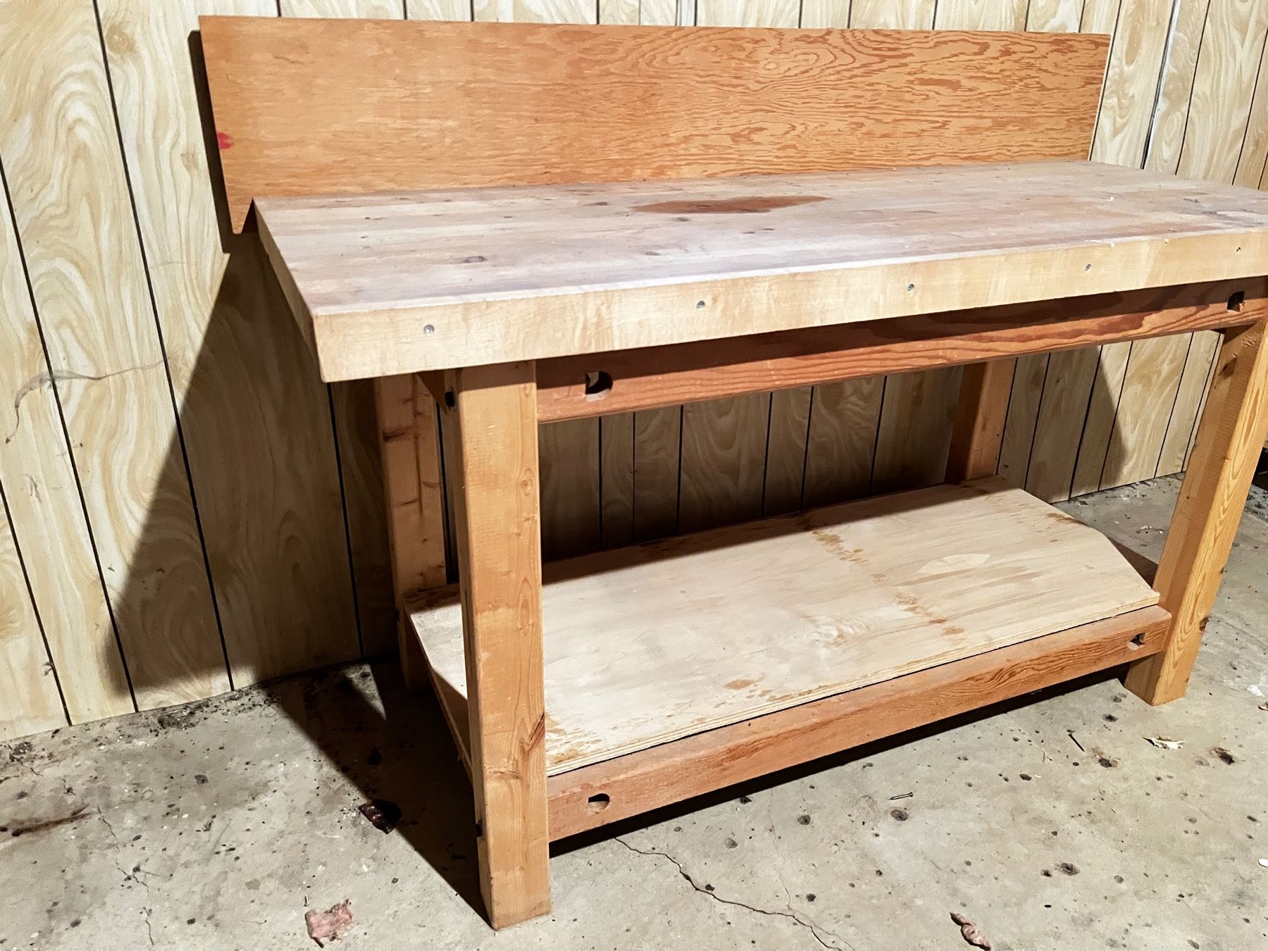 Heavy duty wooden work bench