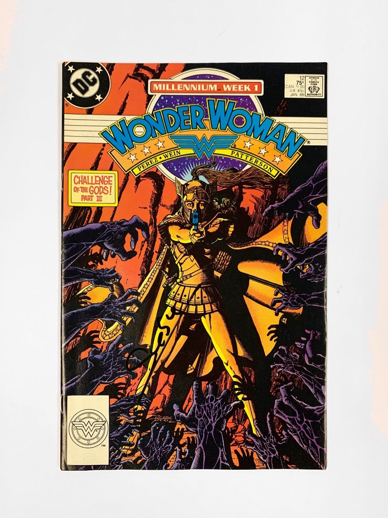 Autograph Signed Wonder Woman Comics