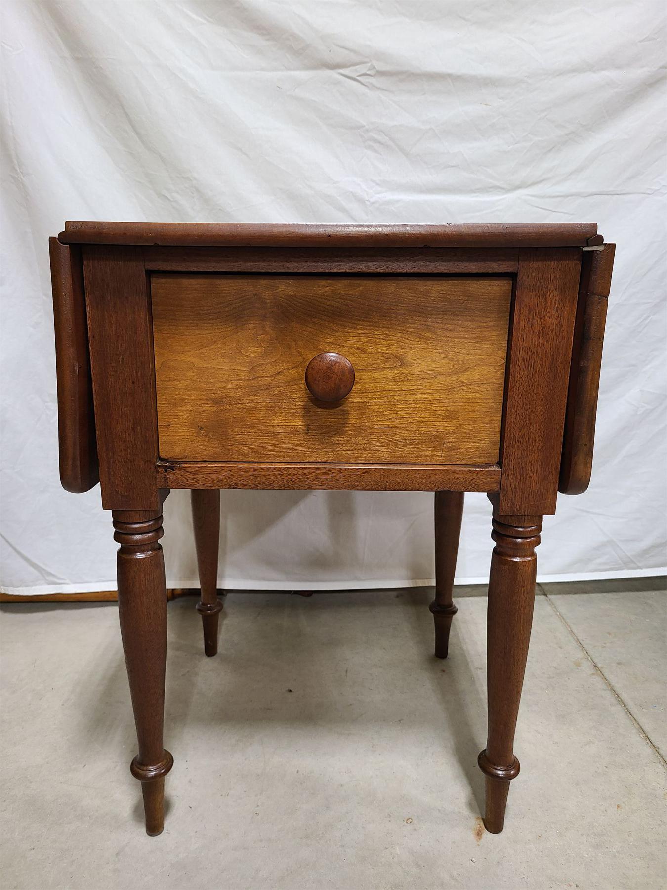 WALNUT DROP LEAF SIDE TABLE CIRCA 1870 Kidd Family Auctions walnut-drop-leaf-side-table-circa-1870-kidd-family-auctions