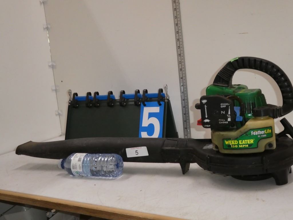 Gas Power Feather Lite Blower